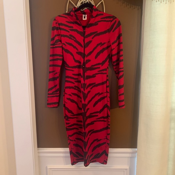 K Too | Dresses | Sizzling Dress Red Black Tiger Stripe With Zip ...